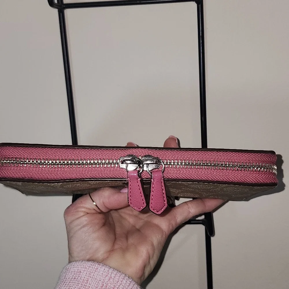 Coach | Bags | Coach Pink Leather Signature C Logo Large Zip Wallet ...